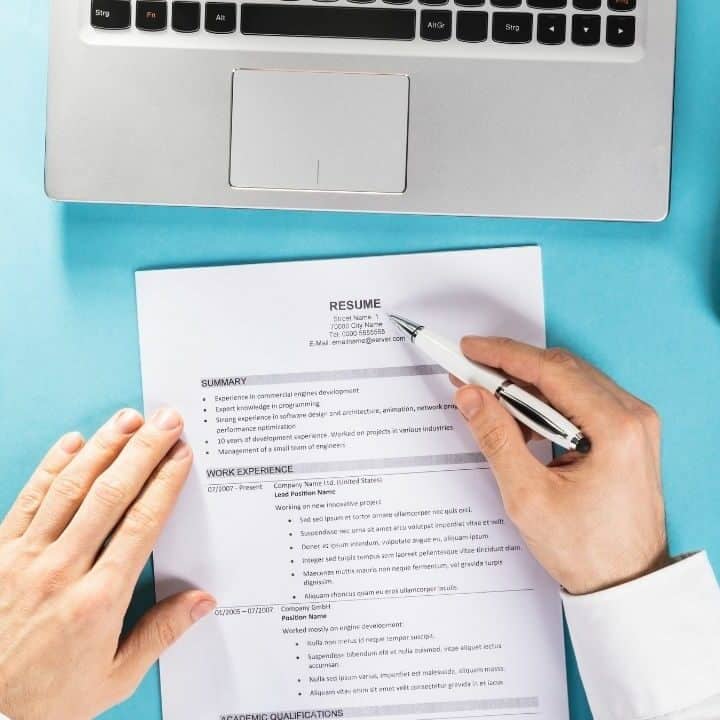 The 3 Best Ways To List Security Clearance on Your Resume