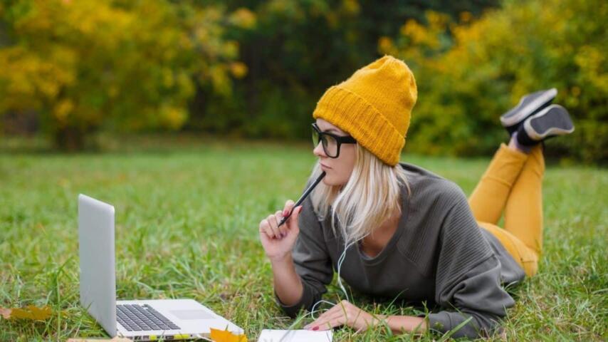 10 Other Ways to Say "I am reaching out to you"