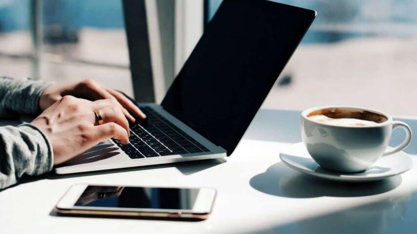 10 Other Ways to Say "I am reaching out to you"