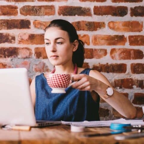 “Please Be Advised”: Meaning & Plenty of Examples